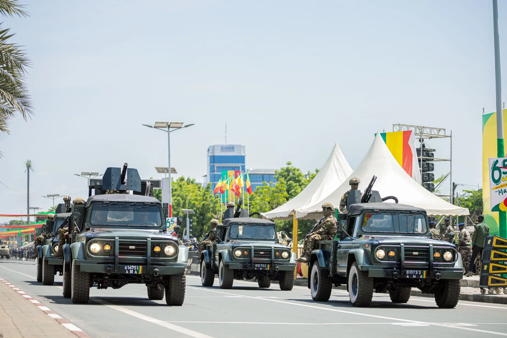 Le défilé de la fête nationale du Mali met en lumière la coopération ...